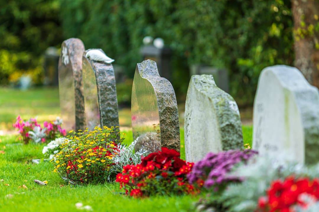 Headstones | Rules & Guidelines In The UK